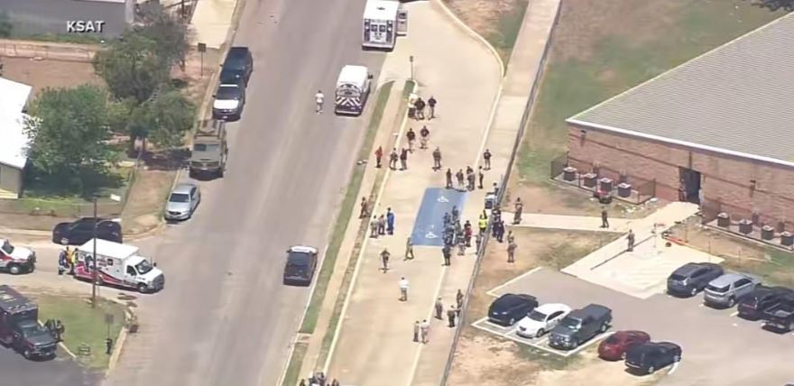 Massacre em escola no Texas já conta vinte e um mortos